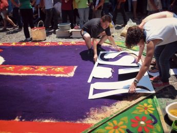 Semana Santa (Holy Week) in Antigua Guatemala: Alfombras – Lunaguava